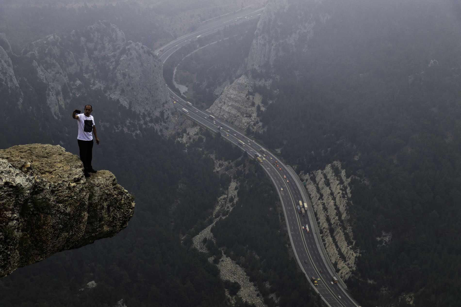 Gulek Castle - "no shop" by Ali Zeki Kaya