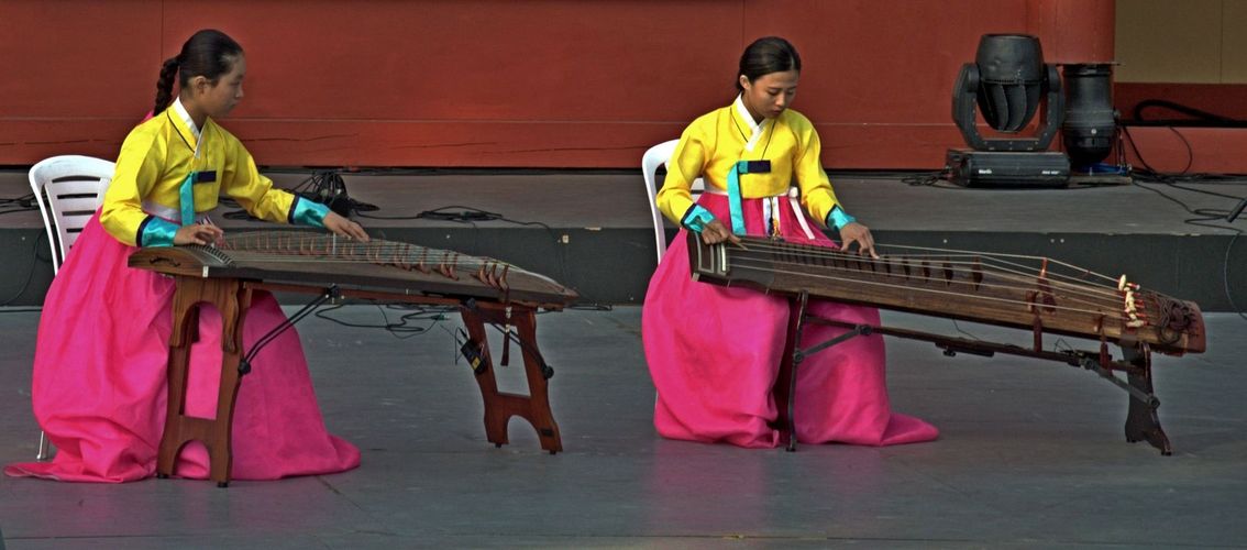 traditional korean musical instruments, gayageum, folk instrument ...