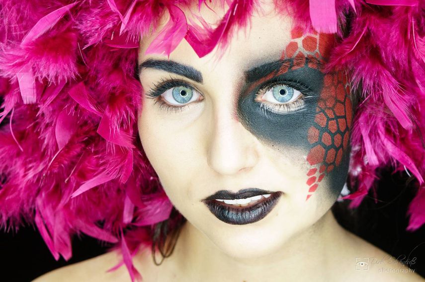 29 Astounding Examples of Humans Decorating Their Body