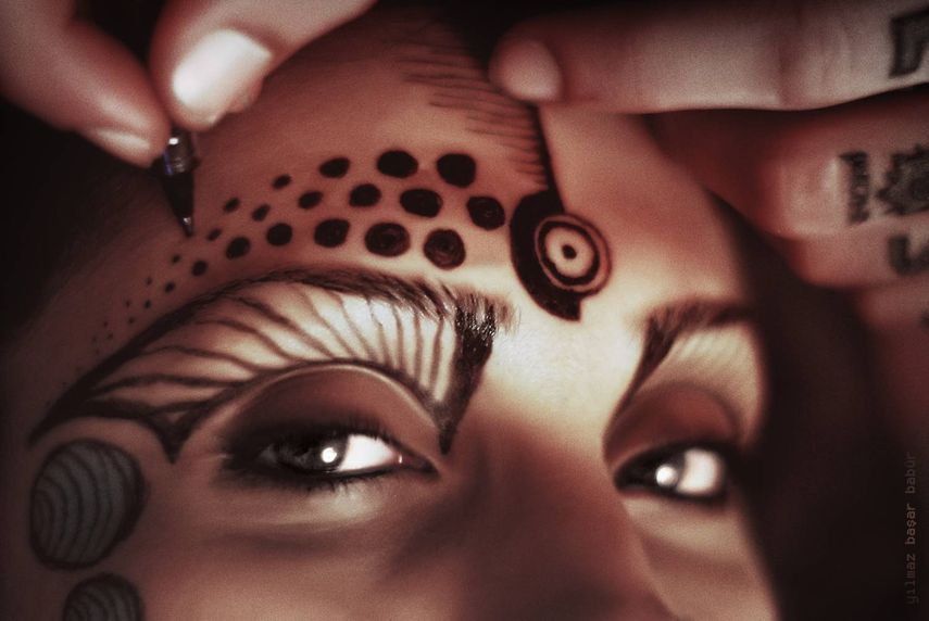 29 Astounding Examples of Humans Decorating Their Body