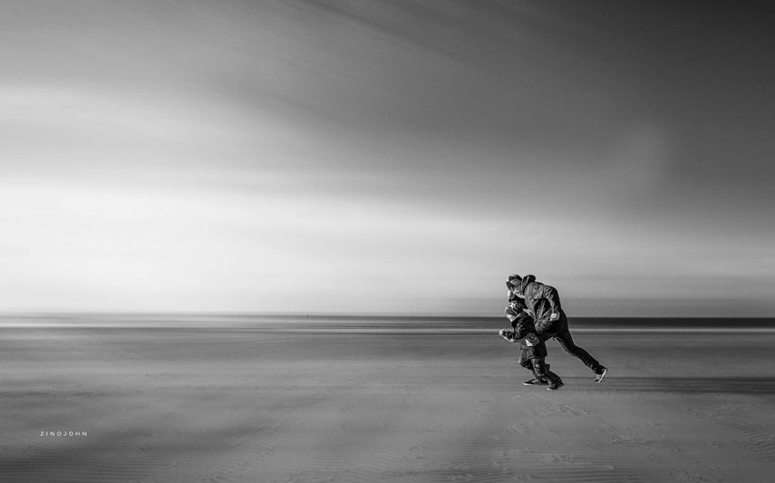 32 Photographs with Negative Space Proving that Less Can Be More