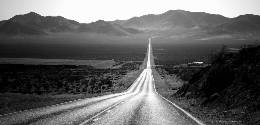 34 Superb Examples of Why a Vanishing Point works SOooo well in Photography