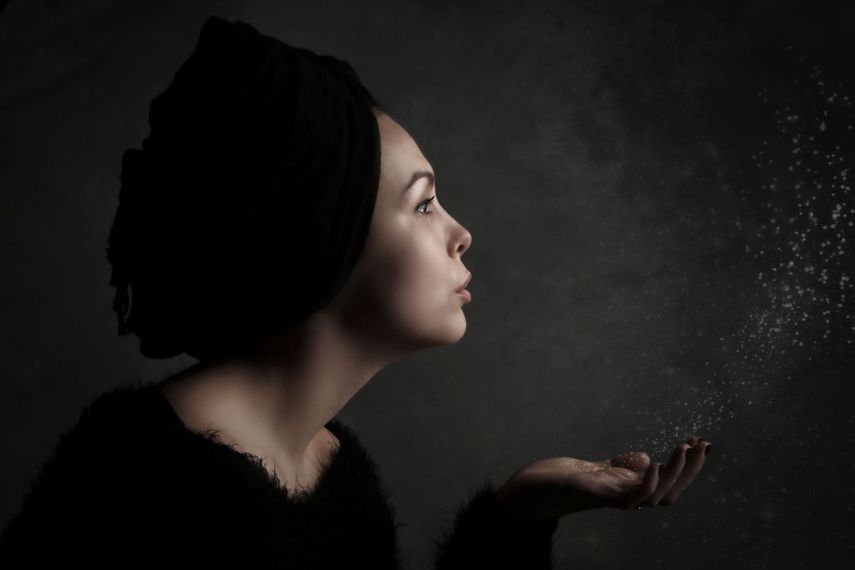 22 Outstanding Examples of Expert Lighting Control In Photography