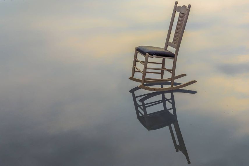 32 Photographs with Negative Space Proving that Less Can Be More