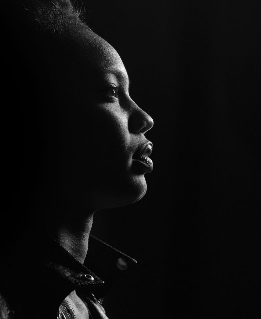 28 of the Very Best Examples of Photographers as Lighting Experts