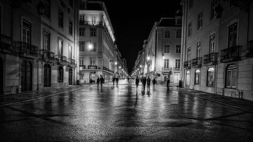 36 Dynamic Photos That Capture The Pulse of City Life