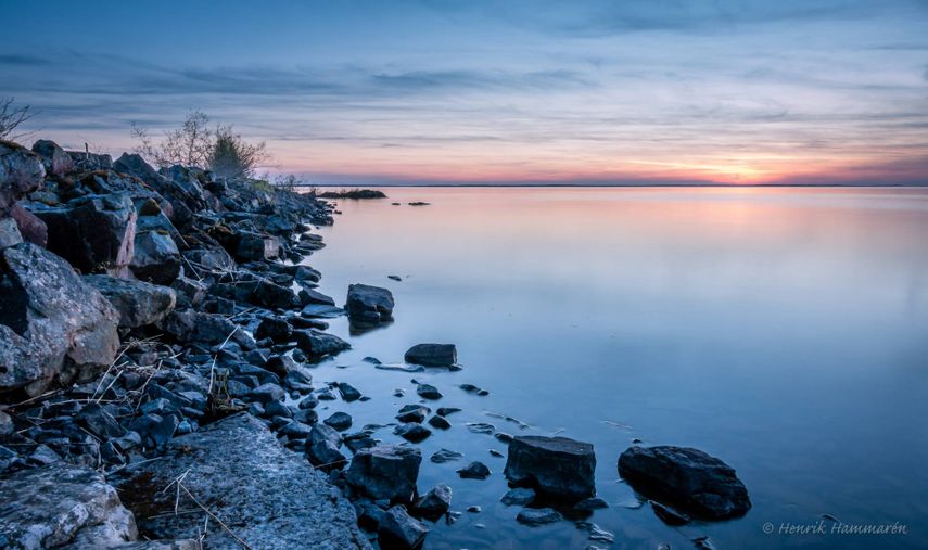 36 Gorgeous Examples of What "The Blue Hour" Can Do For A Photograph