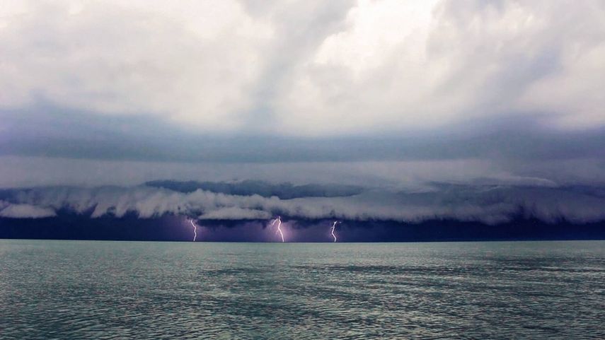 28 of the Very Best Horizon Photos You'll Ever Lay Your Eyeballs Onto