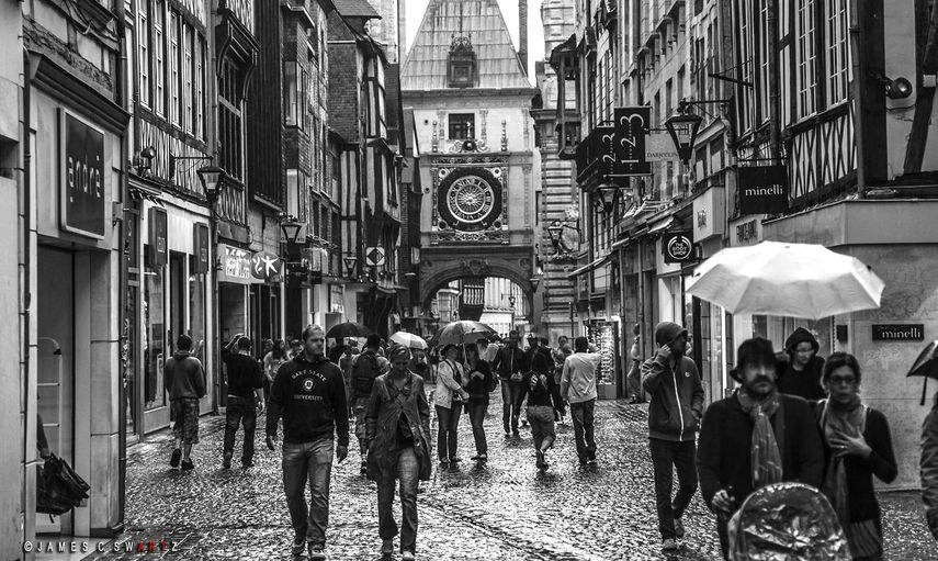 36 Dynamic Photos That Capture The Pulse of City Life