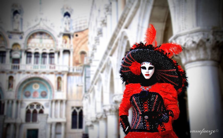 32 Tantalizing Examples of Why the "Rule of Thirds" - Rules